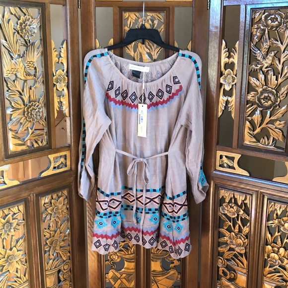 Urban Mangoz | Tops | Nwt Urban Mangoz Embroidered Tunic | Poshmark